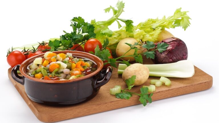 Raw vs. Cooked Vegetables | Seniors Guide